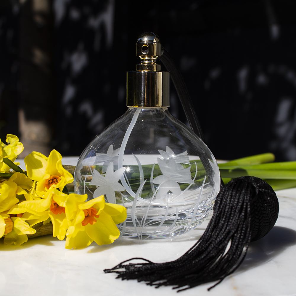 Dragonfly Round Perfume Atomiser (Black Puffer) - 105mm (Gift Boxed ...